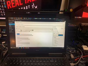 Bluever HelloX 2 review - Turn your monitor or laptop into a ...