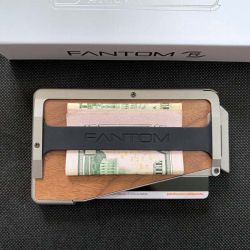 Fantom R10 minimalist card wallet review - Fan out your cards with a ...