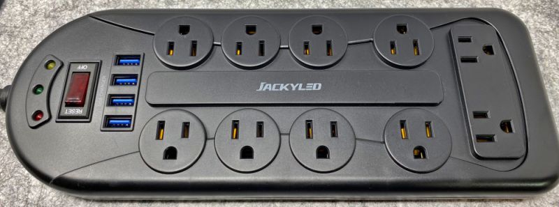 Jackyled Wide-Spaced Power Strip review - The Gadgeteer