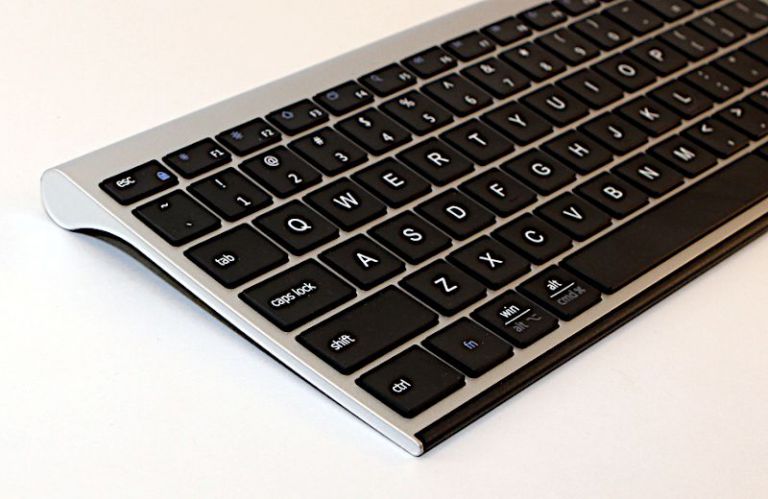 iClever Ultra Slim Full Size Rechargeable Wireless Keyboard review ...