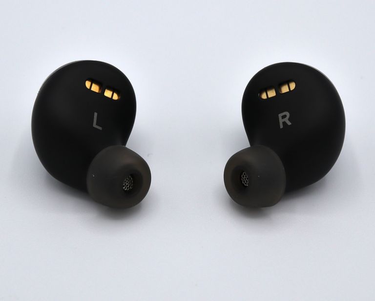 Creative Outlier Air V2 In-ear headphones review - premium sound and ...