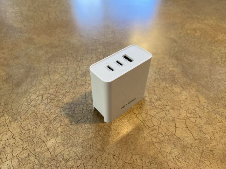 Rock Space GaN Super Fast Charge Set Review - The Gadgeteer