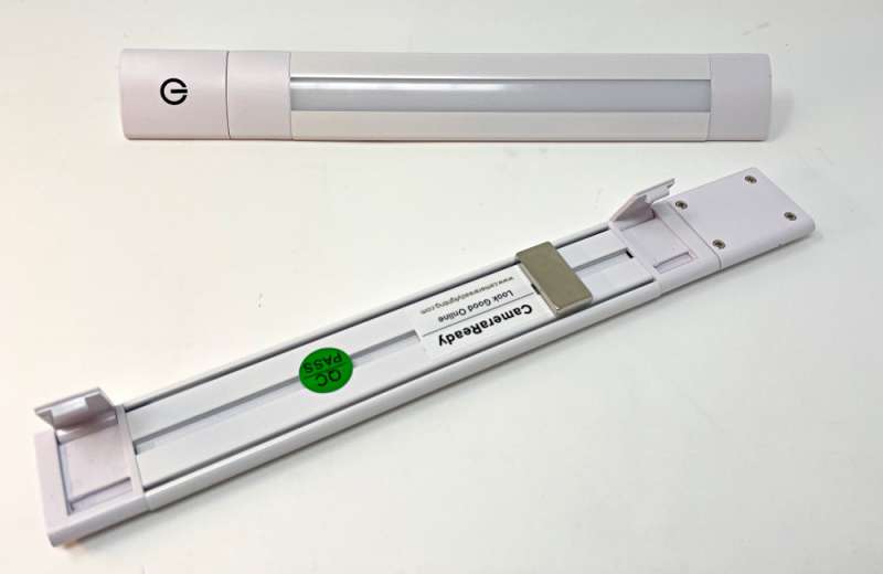 Cameraready Lighting Deluxe LiteBar Kit review - The Gadgeteer