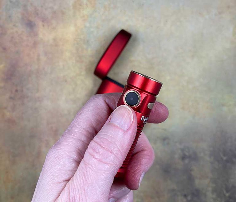 Olight Baton 3 Premium Edition review - An EDC flashlight with its own ...