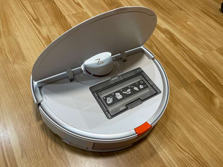 Roborock S7 robot vacuum review - Uses sonic vibration to mop up gunk ...