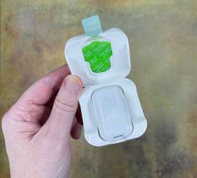 Upright Go 2 personal posture trainer review - Stops the slouch - The ...