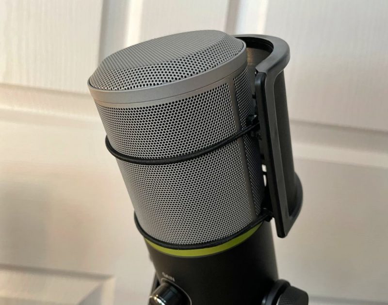 Mackie Element Series Carbon Microphone review - The Gadgeteer