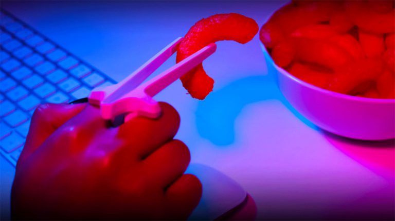 Cure Cheetos-fingers with Snactiv - The Gadgeteer