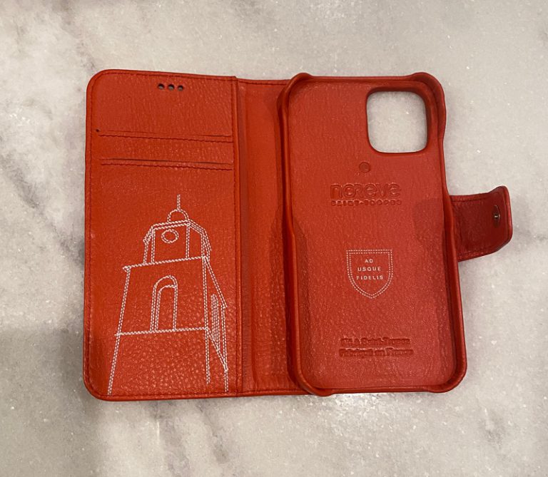 Noreve iPhone 11 Pro leather wallet case review - The Gadgeteer