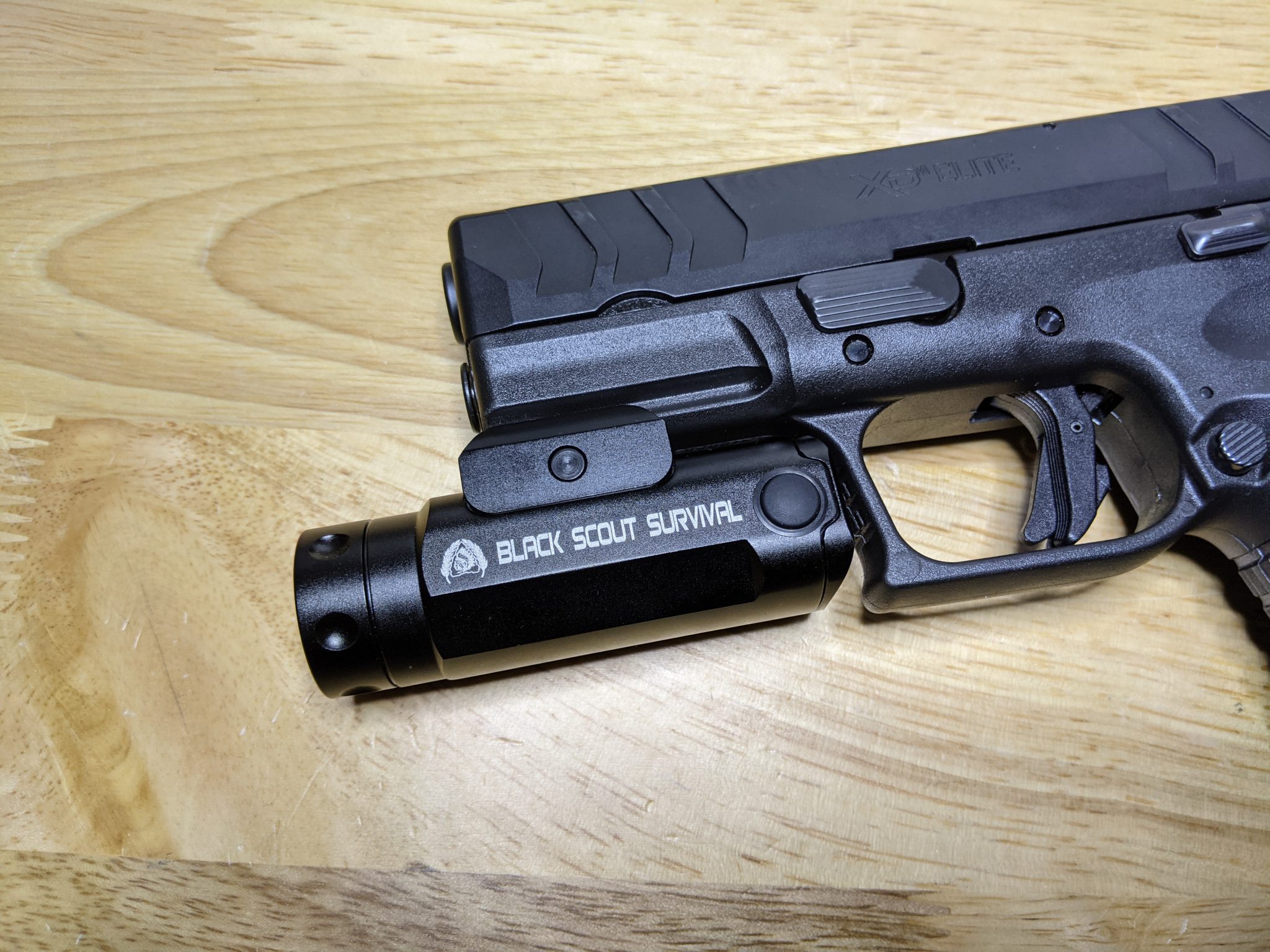 ThruNite TW10 Weaponlight review - USB-C rechargeable tactical light ...