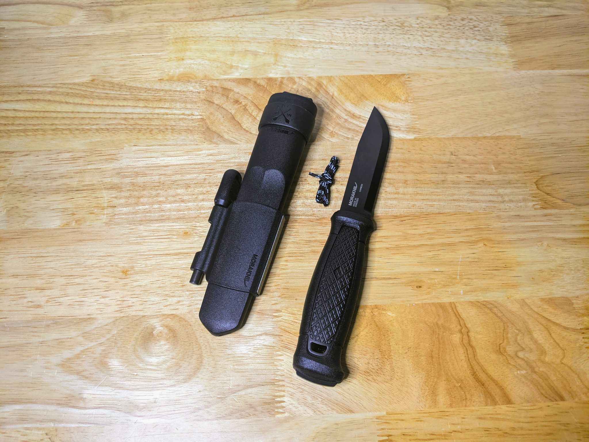 Morakniv Garberg BlackBlade Survival Kit review - Use it to fight off a ...