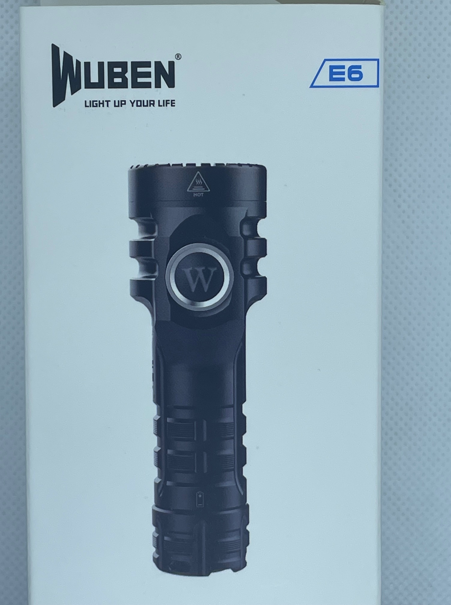 Wuben E6 EDC flashlight review - The Gadgeteer