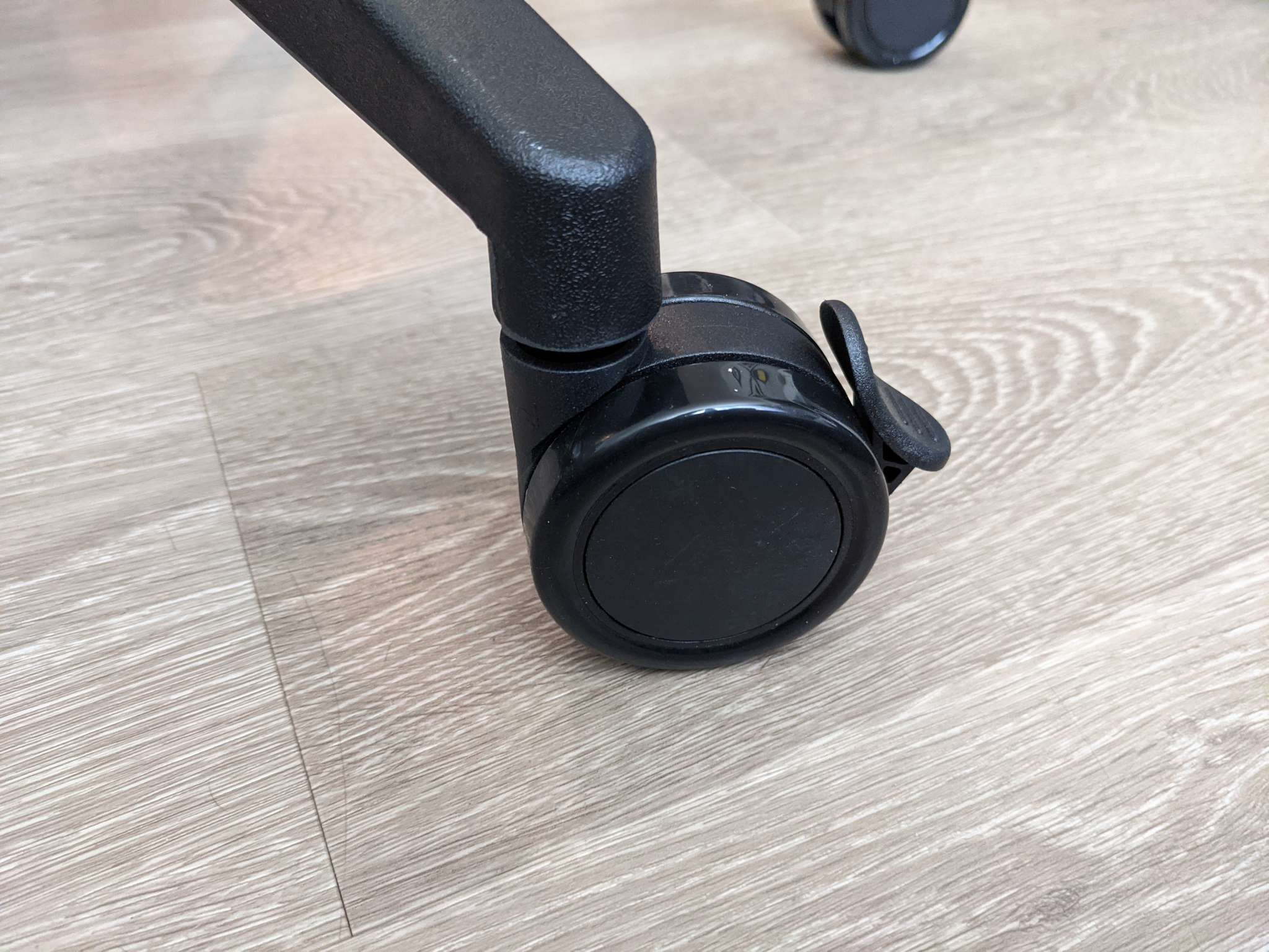 Mavix M4 Gaming Chair review - You don't always get what you pay for ...