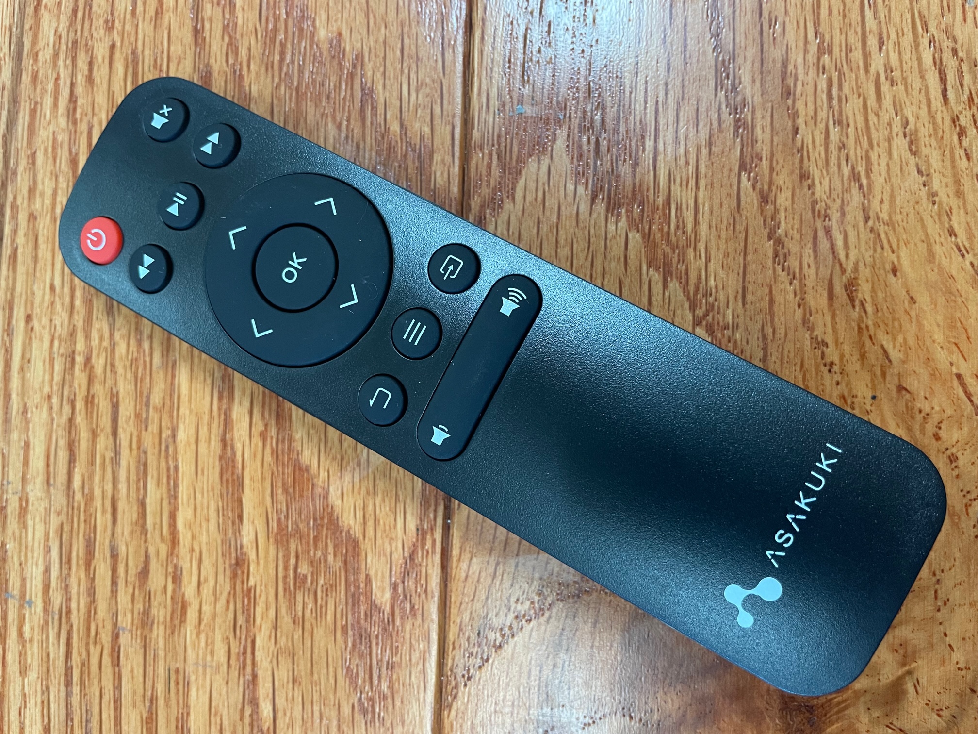 Asakuki Avigator 455W video projector review - Santa is coming and so ...