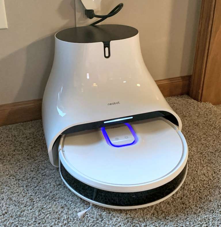 Neabot NoMo Q11 Self Emptying Robot Vacuum and Mop review - The Gadgeteer