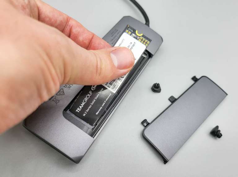 Satechi USB-C Hybrid Multiport Adapter review - adds SSD storage to ...