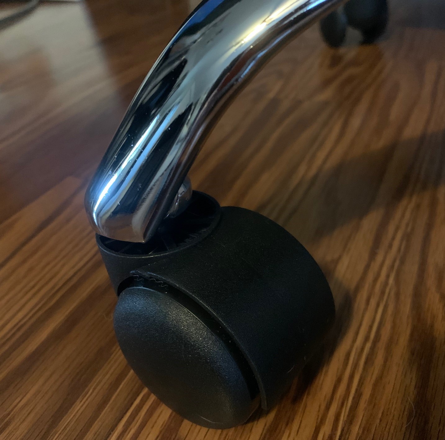 Yaheetech High Back Office Desk Chair review - The Gadgeteer