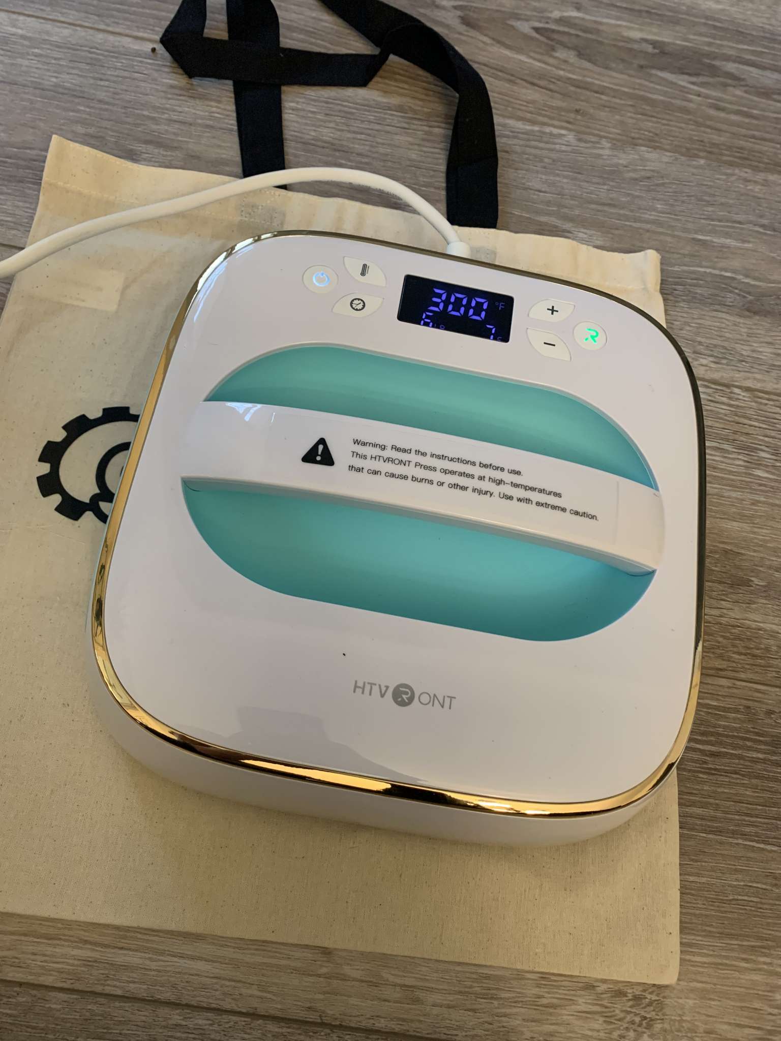 HTVRONT Heat Press Machine review - Your new crafting BFF - The Gadgeteer