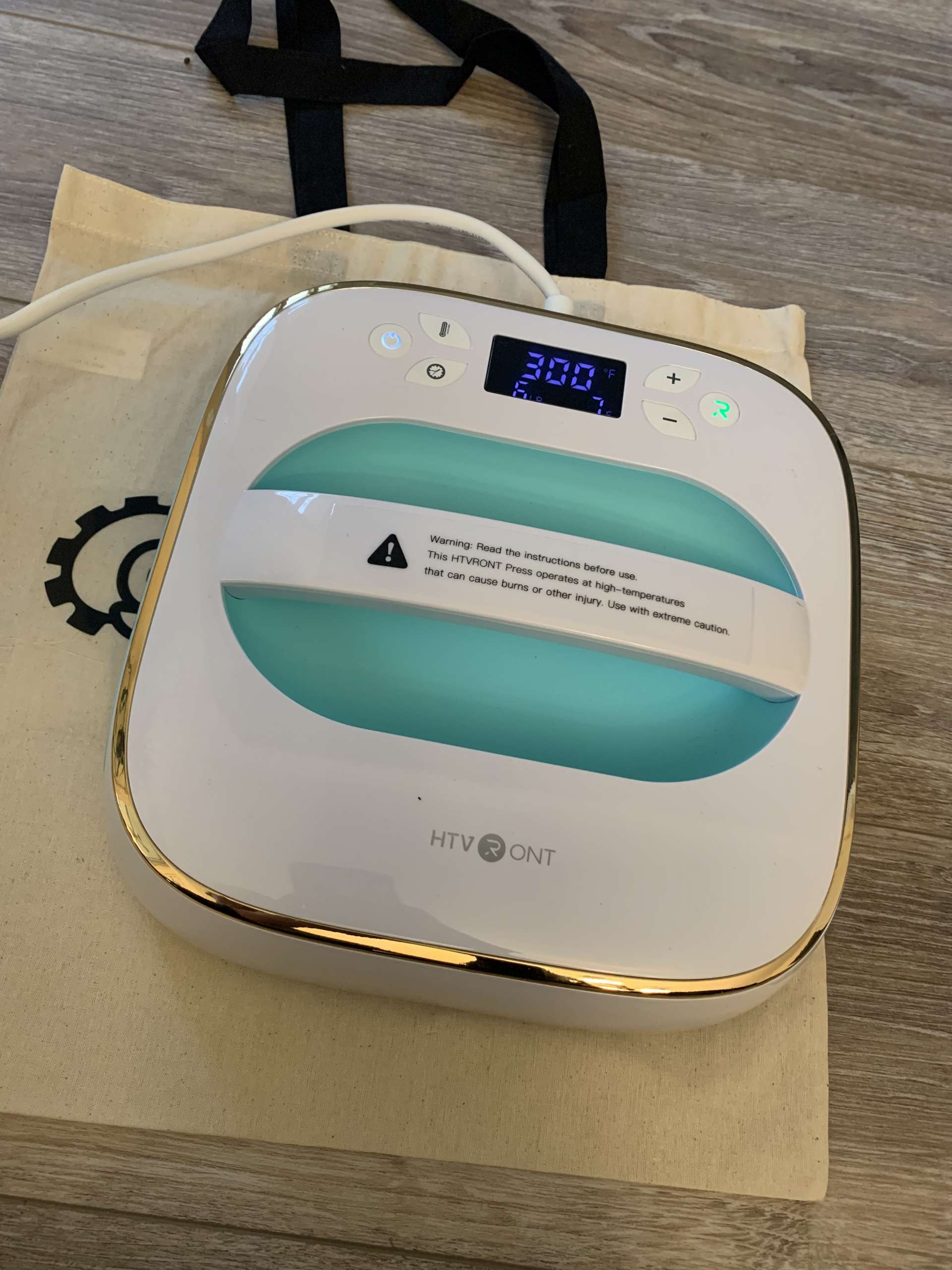 HTVRONT Heat Press Machine review - Your new crafting BFF - The Gadgeteer