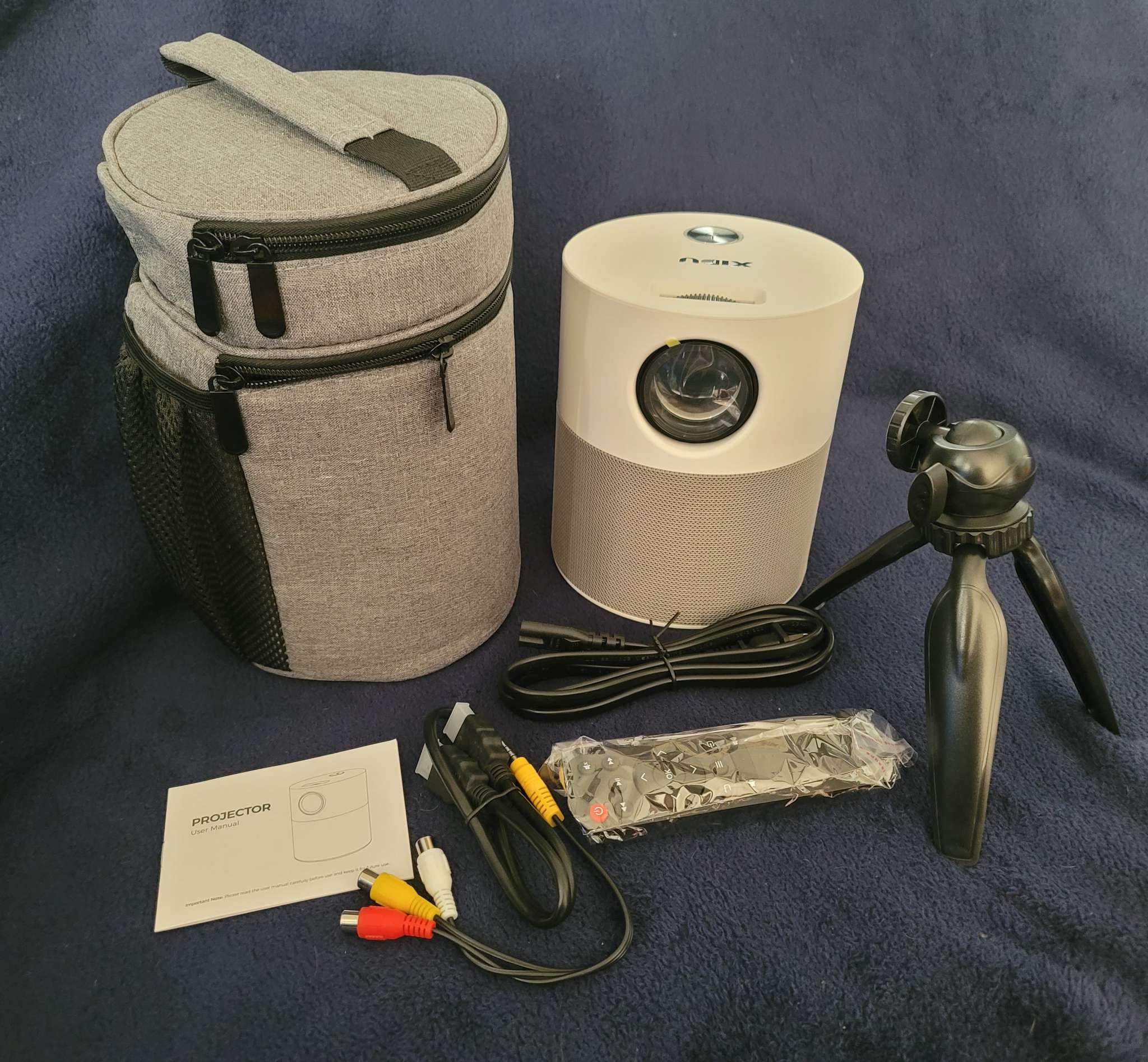 XIDU M1 WiFi projector review - The Gadgeteer