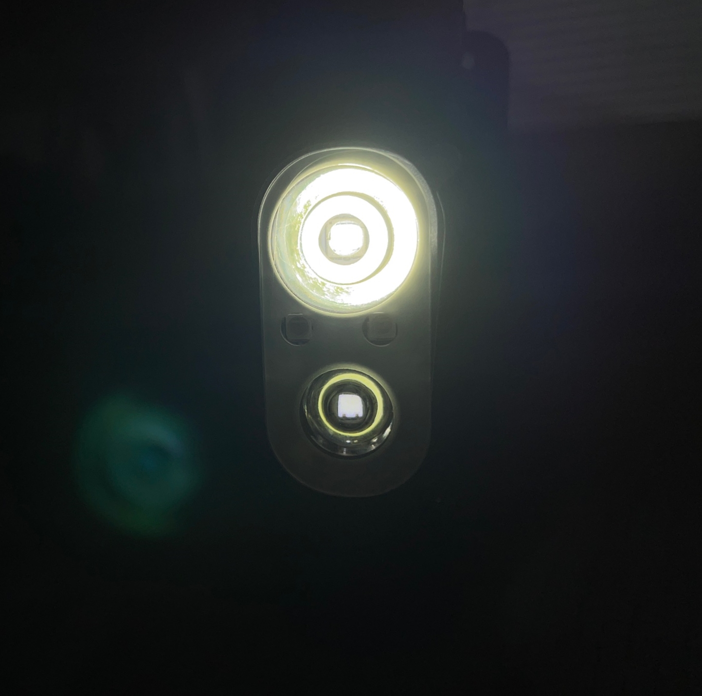 Nitecore HC68 High-Performance Dual Beam E-Focus Headlamp review ...