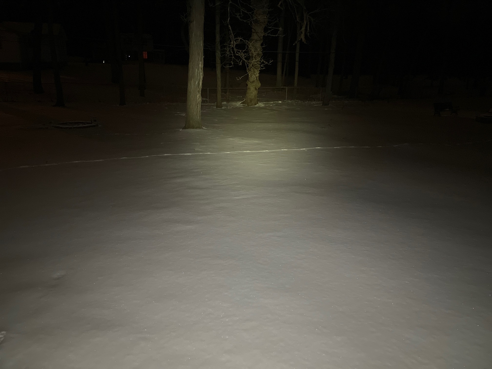 Nitecore HC68 High Performance Dual Beam E-Focus Headlamp Review - A ...