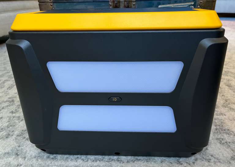 AlphaESS Portable Power Station AP1000 review - many power, much ports ...