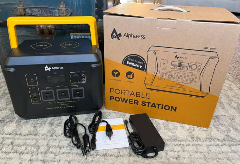 AlphaESS Portable Power Station AP1000 review - many power, much ports ...
