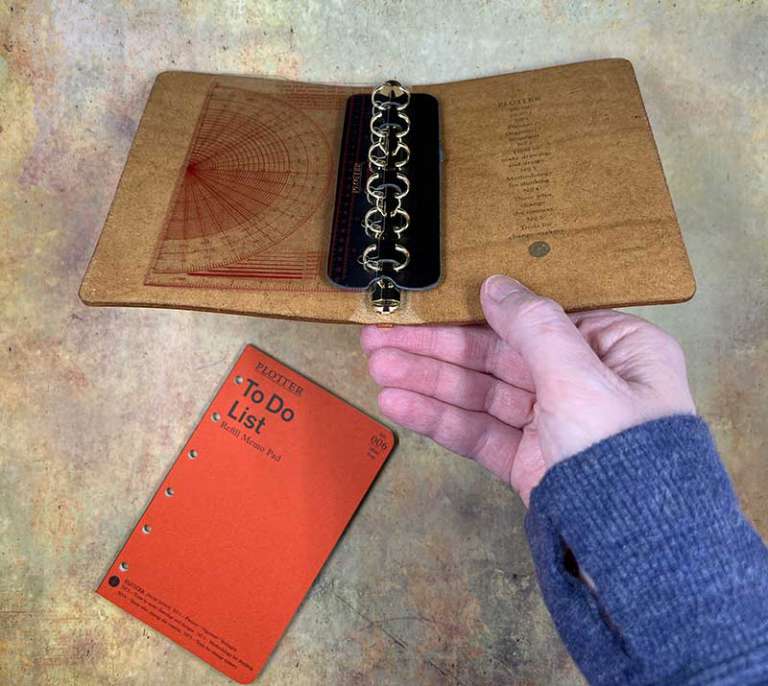 PLOTTER USA 6-Ring Leather Binder (mini size) review - The Gadgeteer