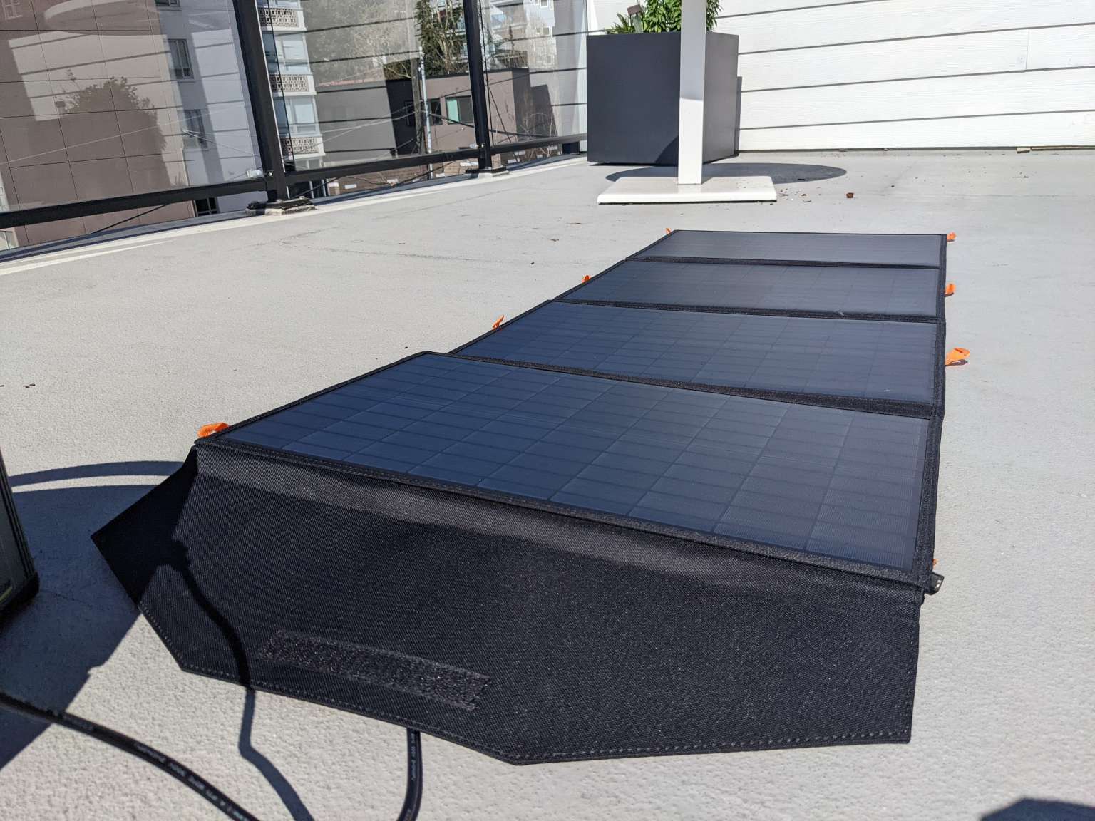 FlexSolar 120W Foldable Solar Panel Kit review - The power of the sun ...