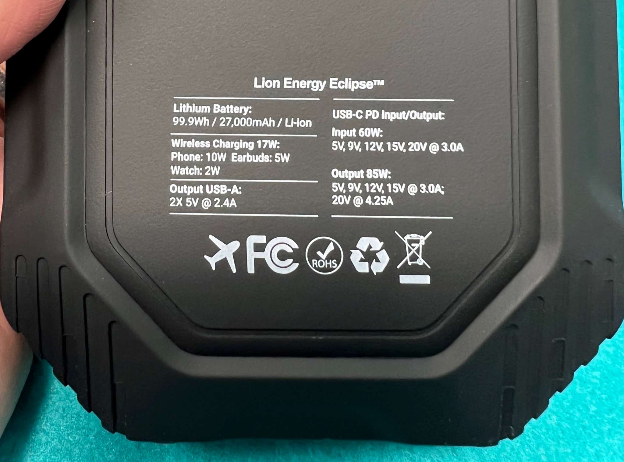 Lion Energy Eclipse wireless charger review - The Gadgeteer