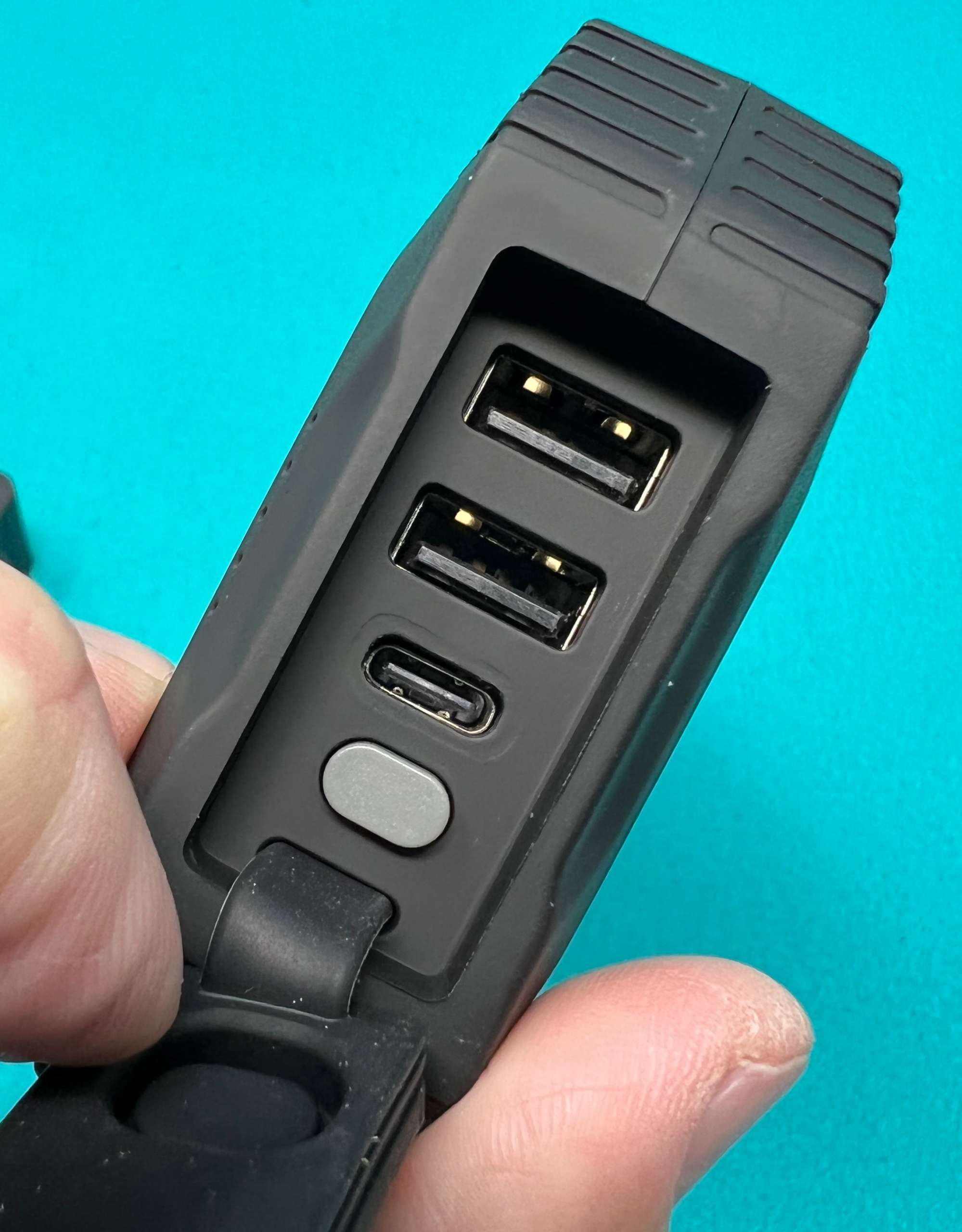 Lion Energy Eclipse Wireless Charger Review - storytellingco