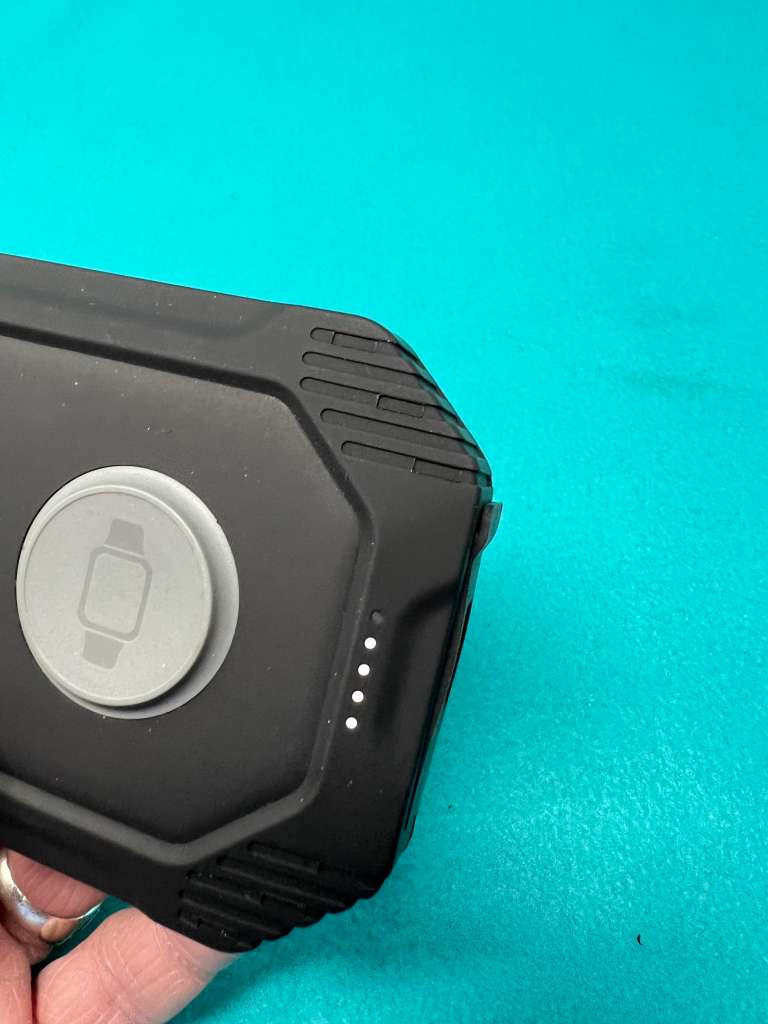 Lion Energy Eclipse wireless charger review - The Gadgeteer