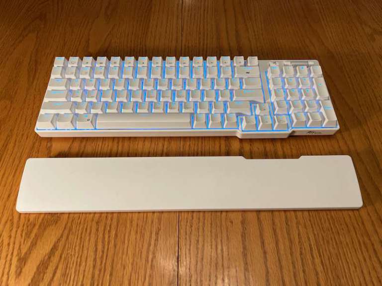 Royal Kludge RK96 mechanical keyboard review – good feel, cool ...