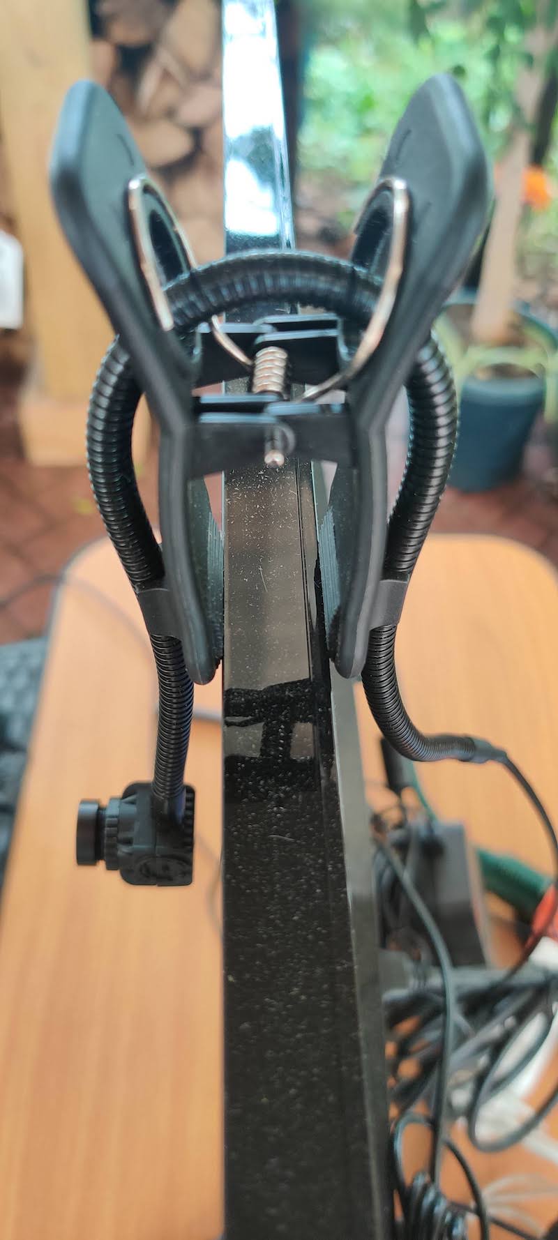 Center Cam webcam review - Looking people in the eye in video meetings ...