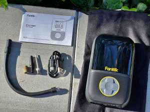 Fanttik X8 Air Inflator review - Palm-sized powered pump packs a punch ...
