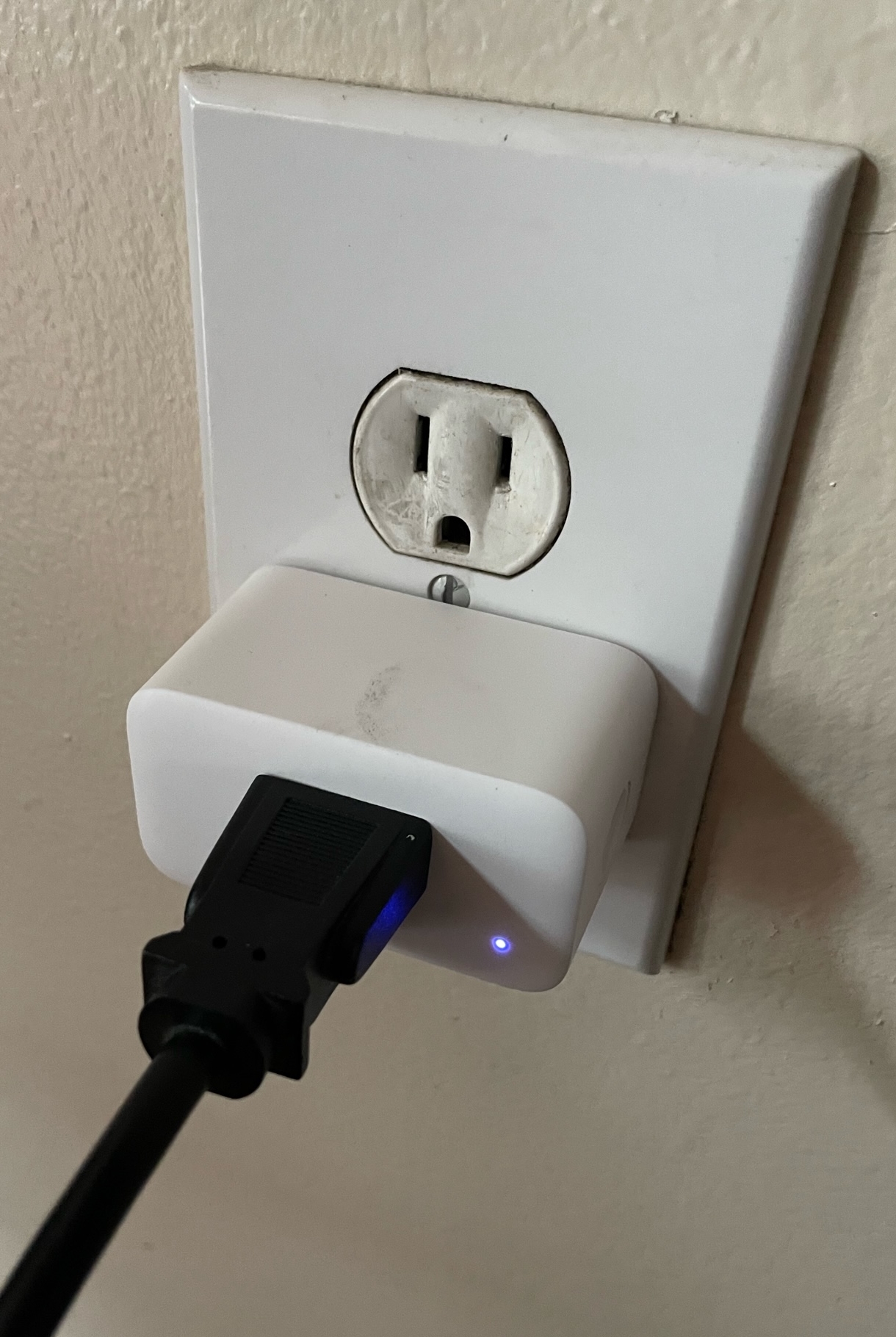 SwitchBot Mini Plug review - Home automation plug pizazz at a pretty ...