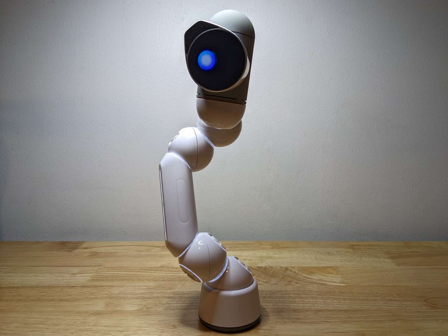 ClicBot Standard Robotics Kit review - This might be the droid you're ...