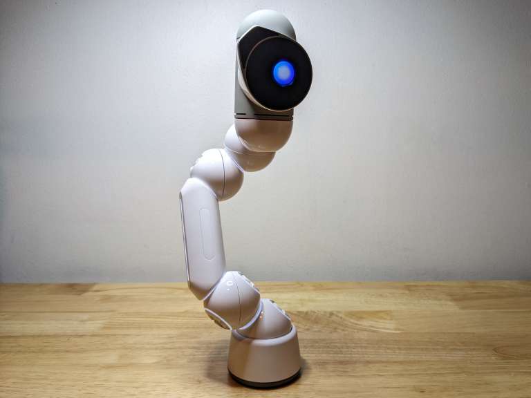 ClicBot Standard Robotics Kit review - This might be the droid you're ...
