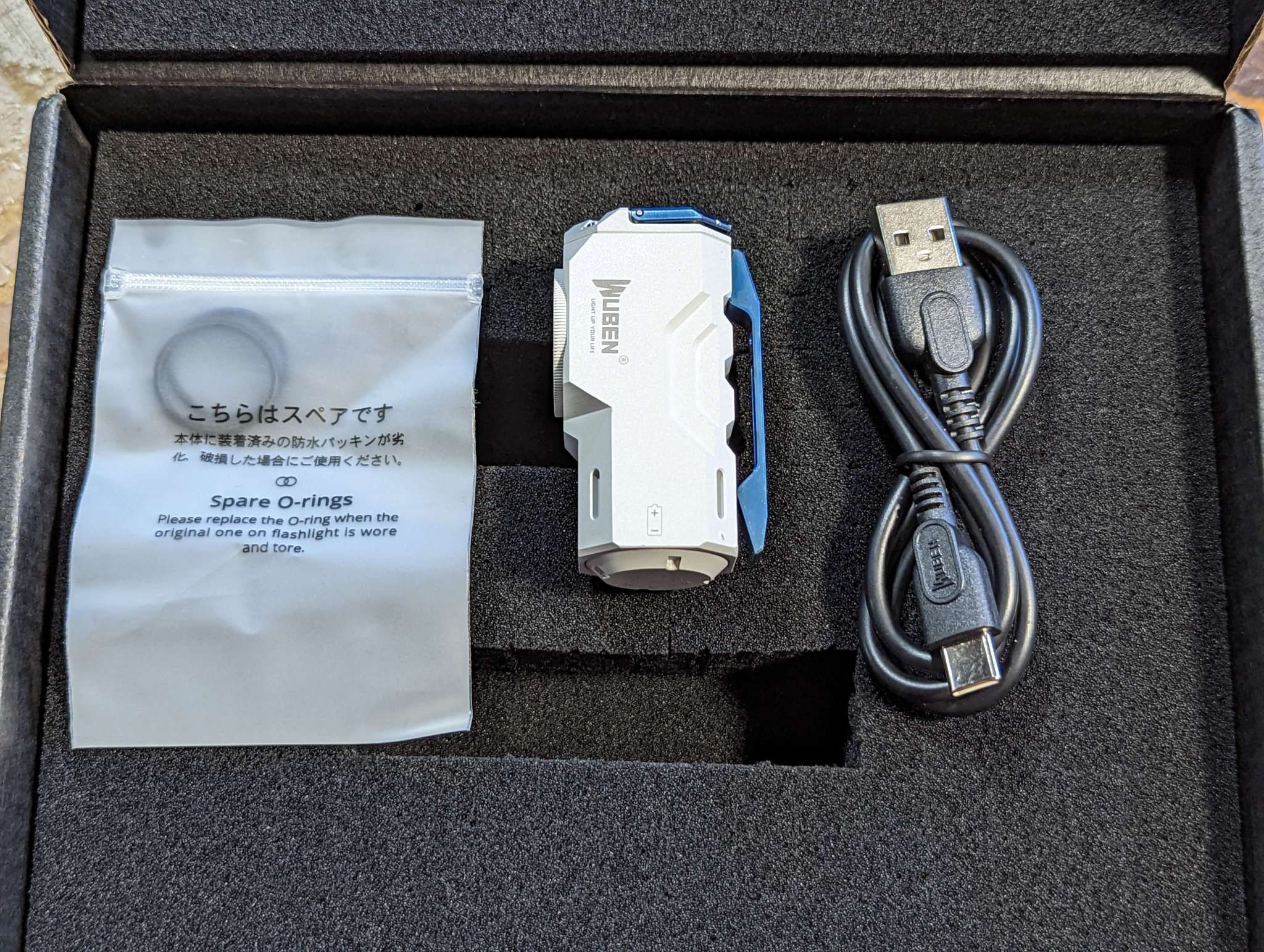 Wuben X-0 Knight rechargeable flashlight review - a mini magnetized ...