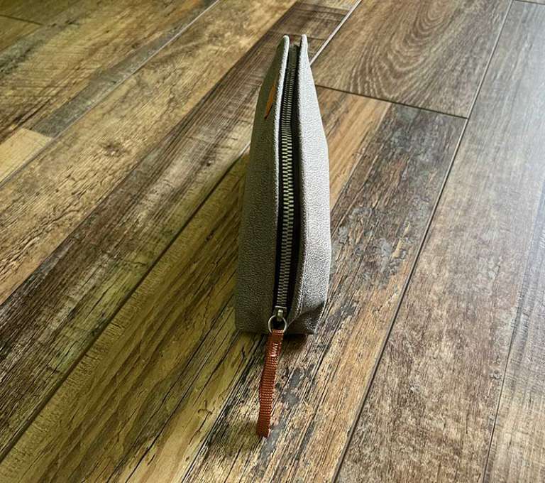 Bellroy Tech Kit and Classic Pouch review - Perfect pouches for ...