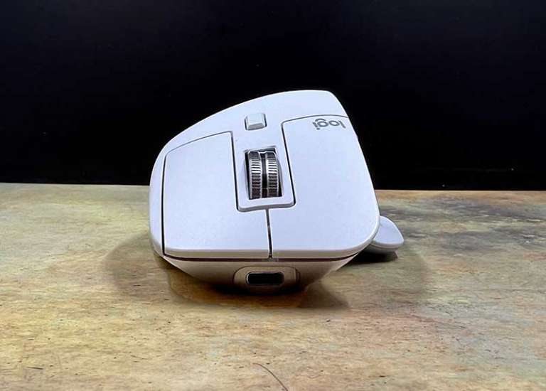 Logitech MX Mechanical Mini keyboard and Logitech MX Master 3S mouse ...