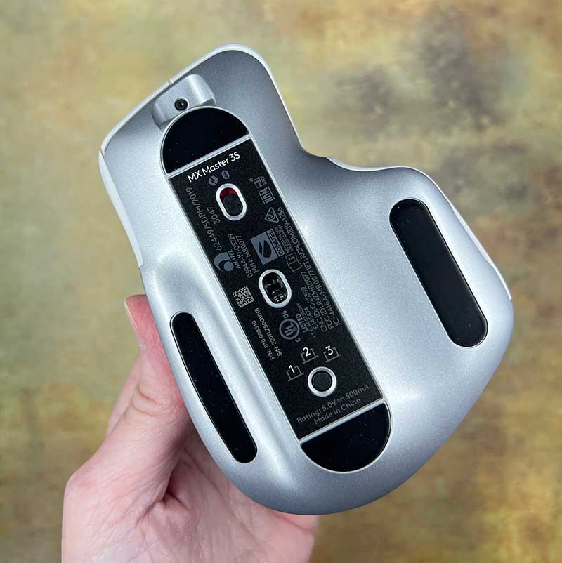 Logitech MX Mechanical Mini keyboard and Logitech MX Master 3S mouse ...