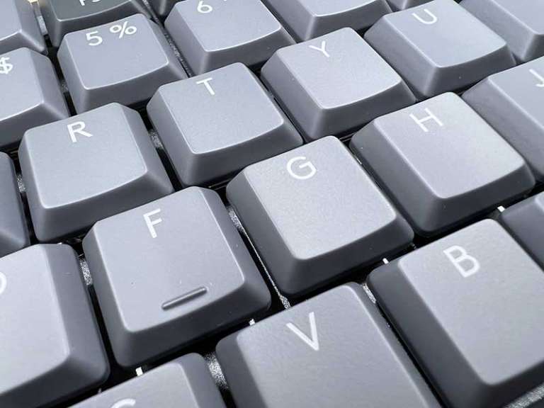 Logitech MX Mechanical Mini keyboard and Logitech MX Master 3S mouse ...