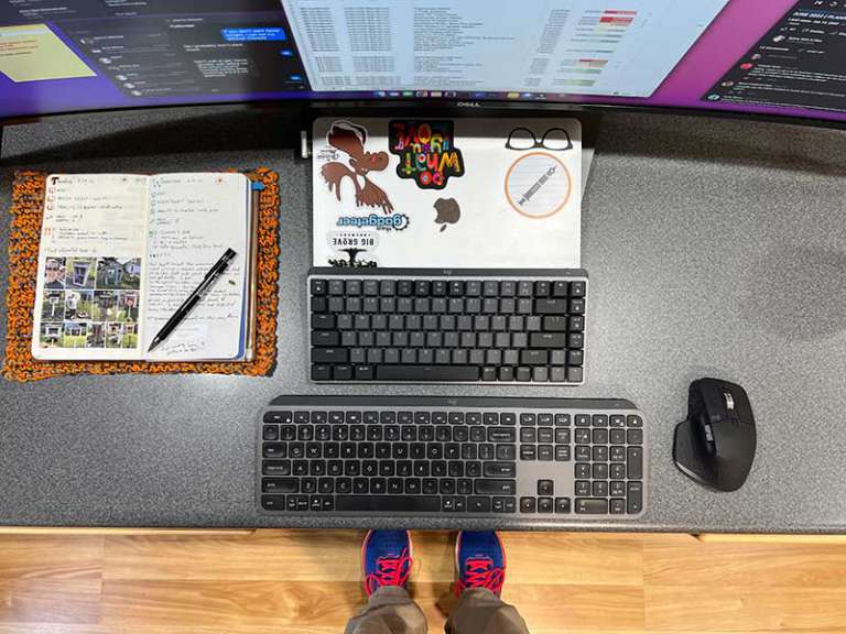 Logitech MX Mechanical Mini keyboard and Logitech MX Master 3S mouse ...