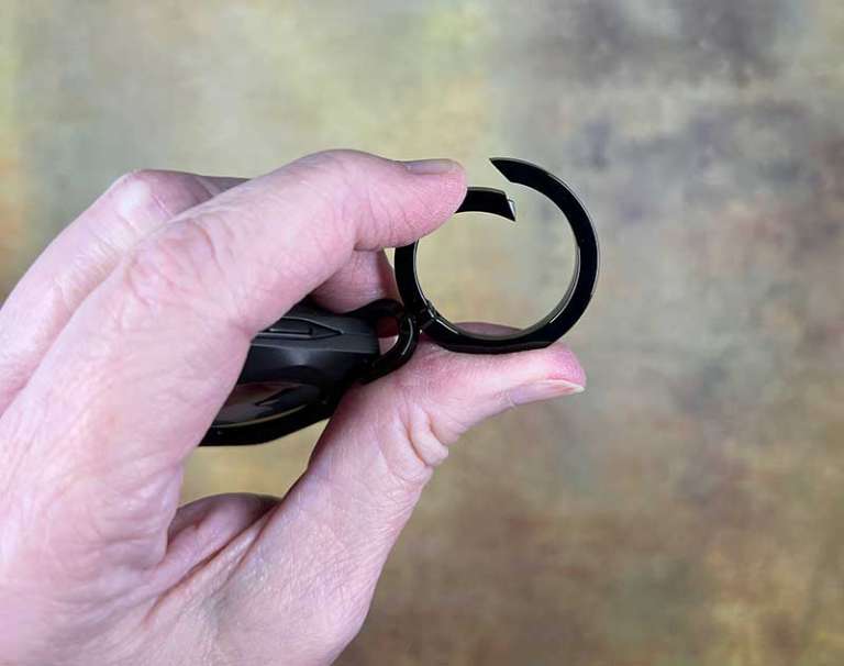 PITAKA Pita!Tag multi-tool review - An AirTag case with 4 built-in ...