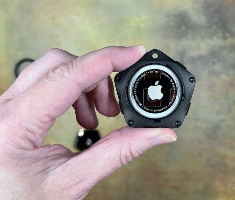 PITAKA Pita!Tag multi-tool review - An AirTag case with 4 built-in ...