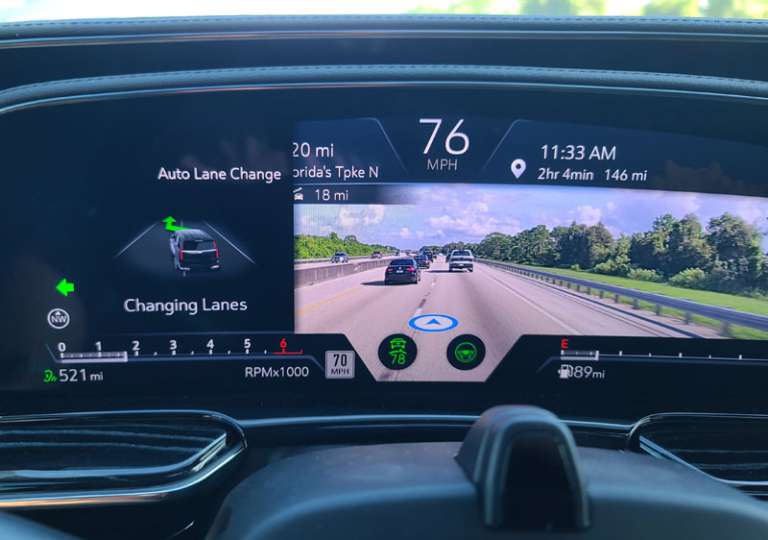General Motors' Super Cruise driving assistance tech - Look Ma! No ...