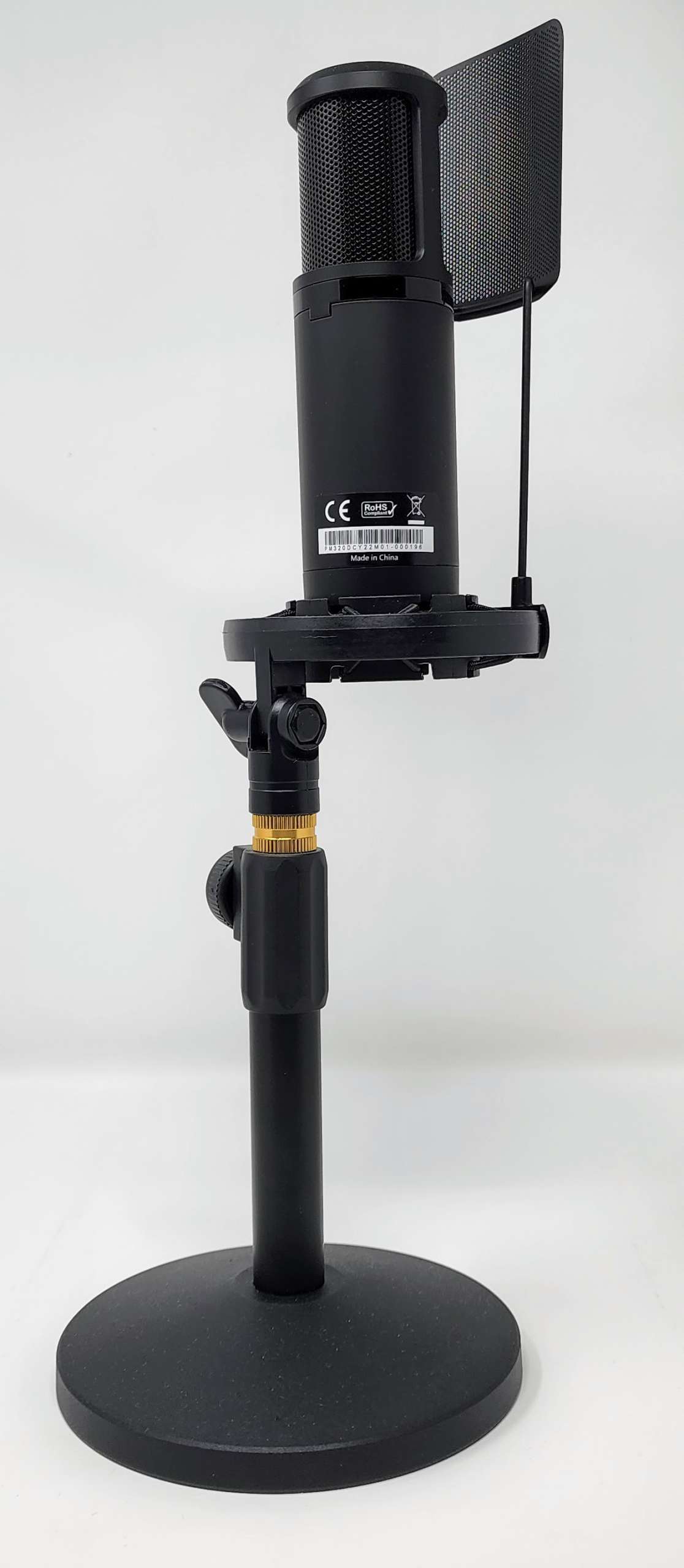 MAONOCASTER E2A Portable All-In-One Podcast Production Studio review ...