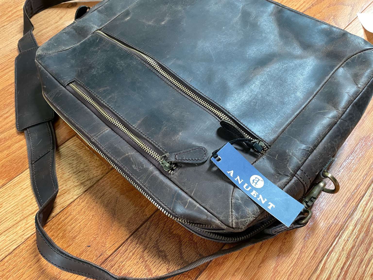 Anuent Leather Convertible Briefcase Backpack review – Luscious leather ...
